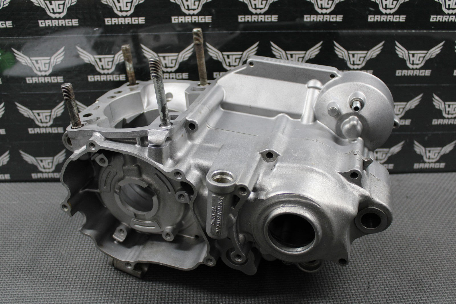 2002 KAWASAKI KX250 OEM LEFT RIGHT ENGINE MOTOR CRANKCASE CRANK CASES ...